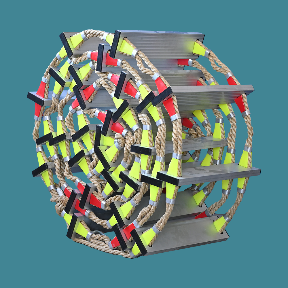 Pilot ladder and embarkation ladder - Safety by Q